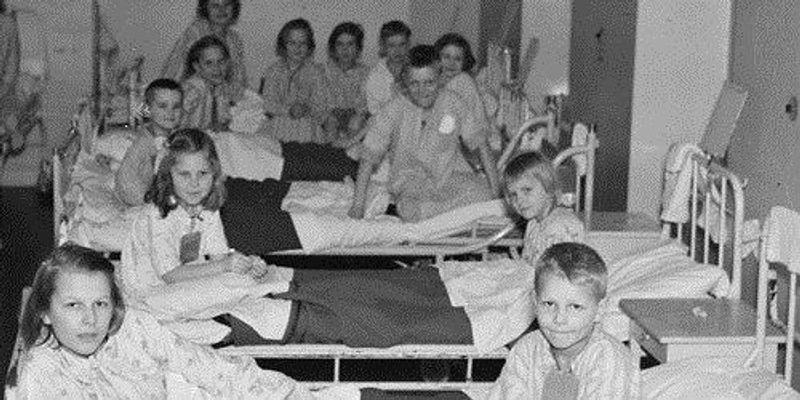 Transgenerational Trauma Passed Down from WWII Evacuees | The Scientist