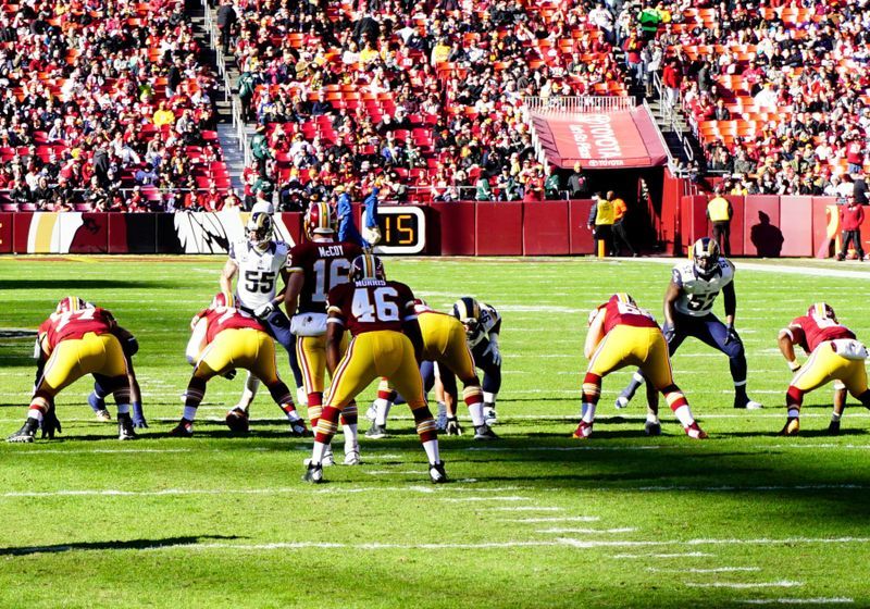 Pro Football Players Die at a Higher Rate than Pro Baseball Players ...