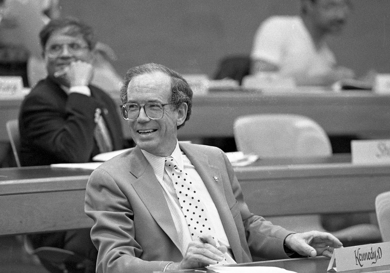 Neurobiologist and Former Stanford President Donald Kennedy Dies | The ...