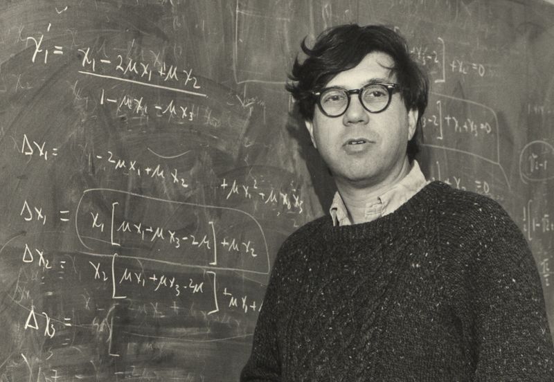 Evolutionary Biologist Richard Lewontin Dies at 92 | The Scientist